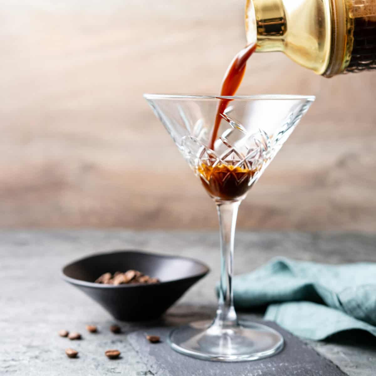 How To Make A Perfect Espresso Martini - Food Faith Fitness