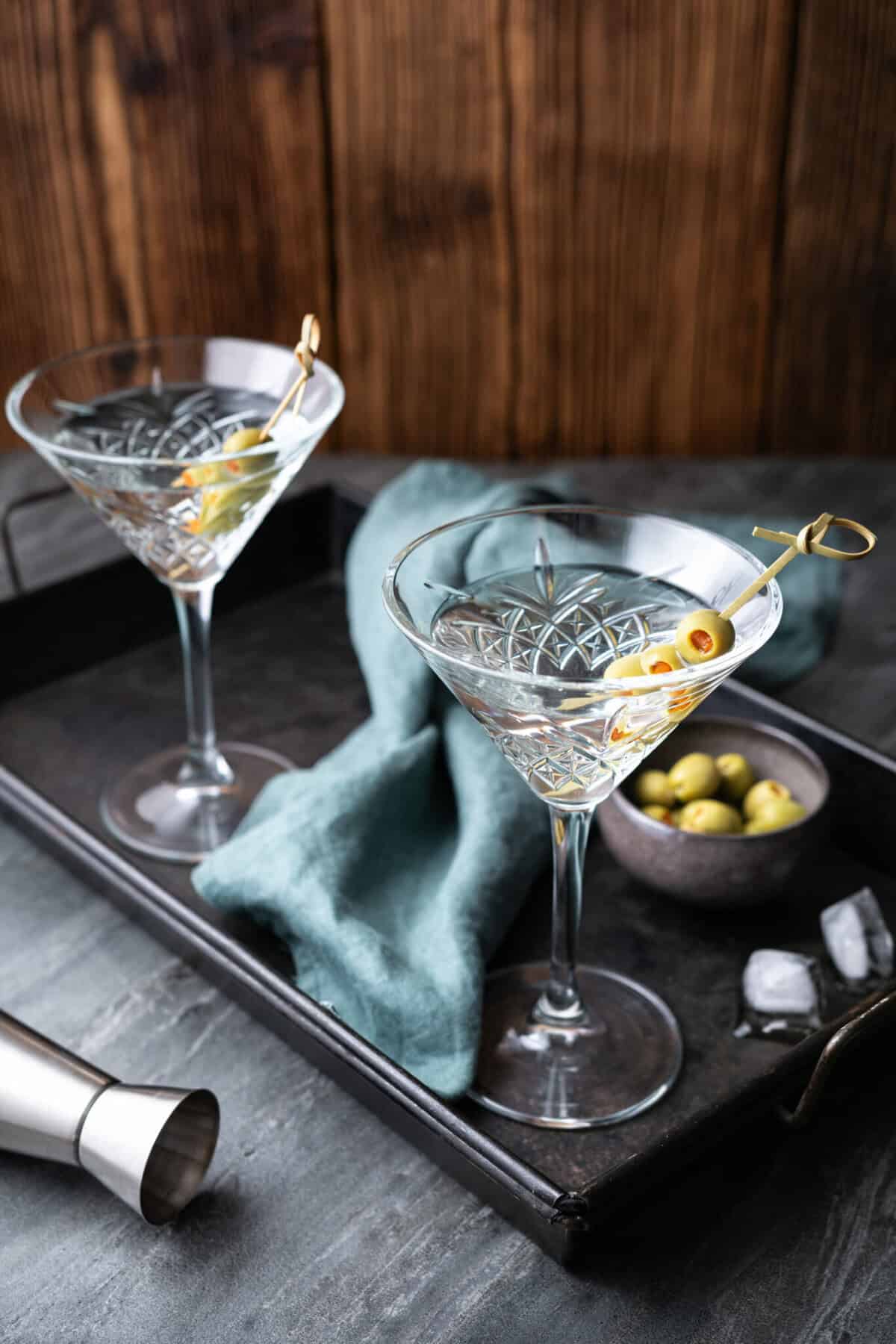 How to Make a Dry Martini Cocktail - Food Faith Fitness