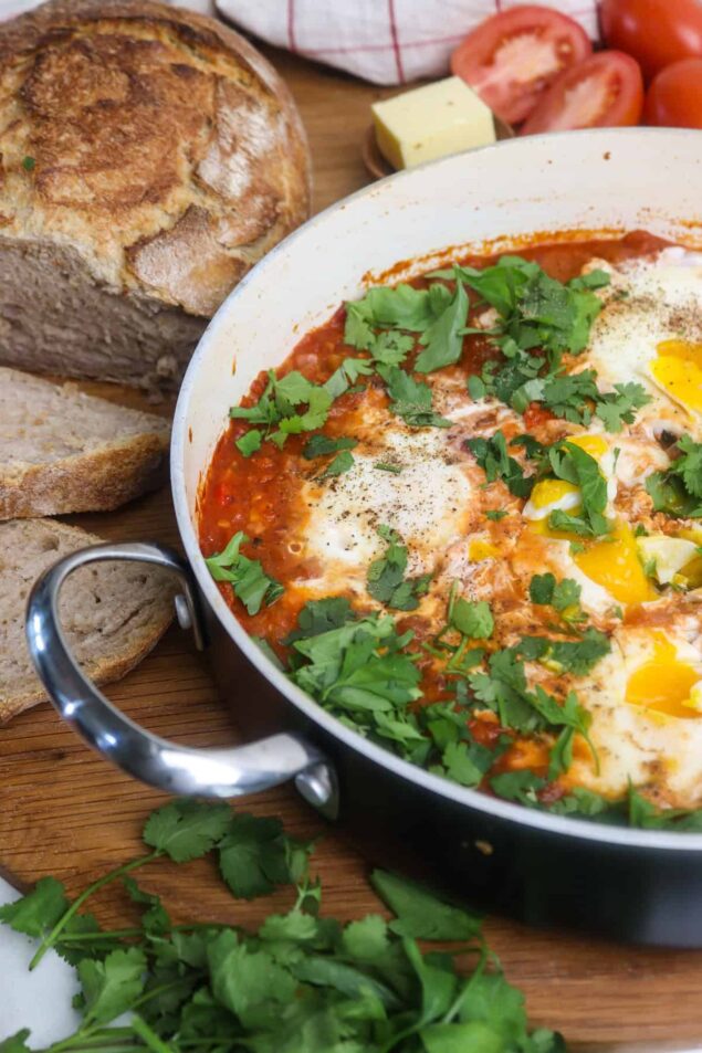 Classic Shakshuka Recipe - Food Faith Fitness