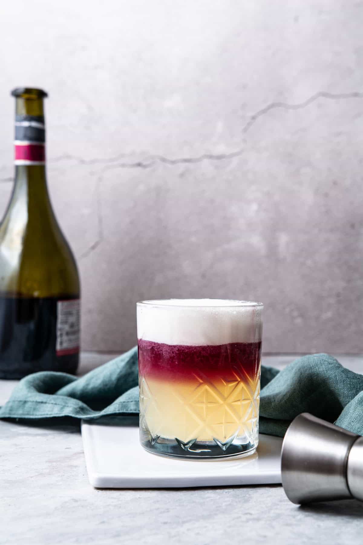 Classic New York Sour Cocktail - Food Faith Fitness