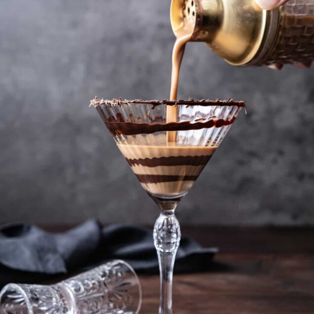 Chocolate Martini Cocktail (The Sweetest Martini!) - Food Faith Fitness