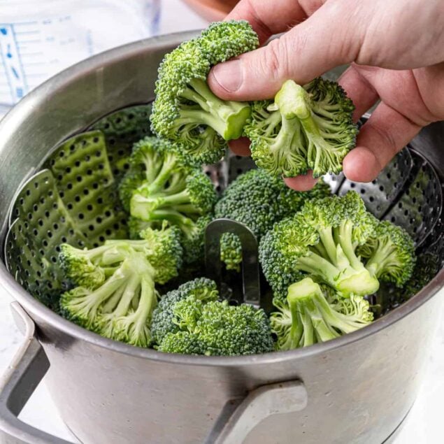 Steamed Broccoli Recipe - Food Faith Fitness