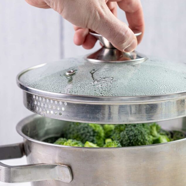 Steamed Broccoli Recipe - Food Faith Fitness
