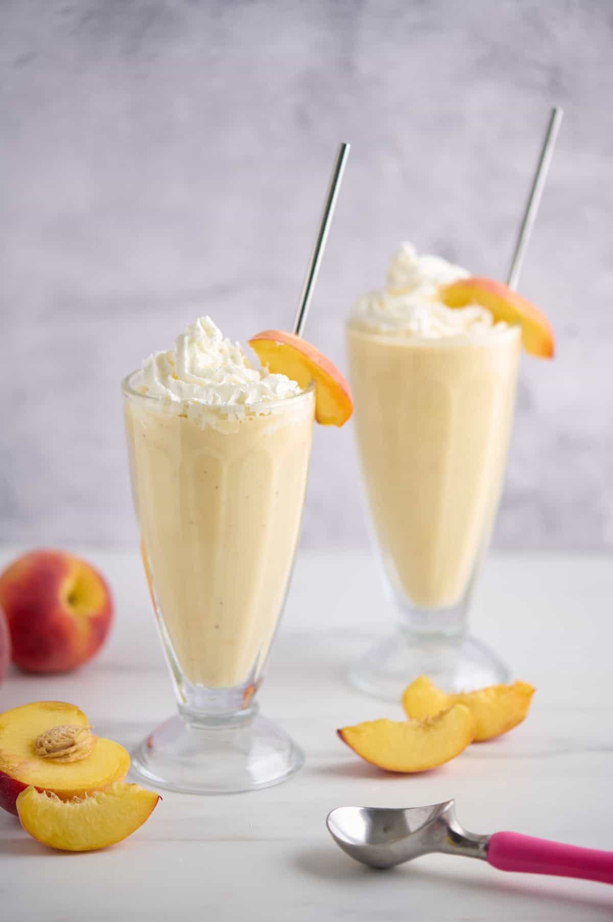 Peach Milkshakes - Food Faith Fitness