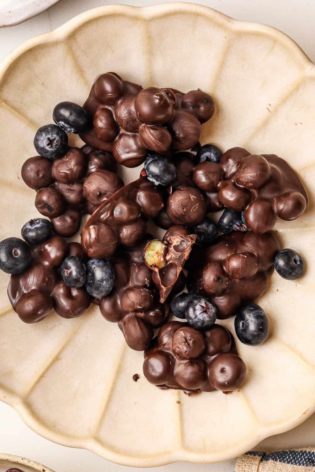 Chocolate Covered Blueberries - Food Faith Fitness